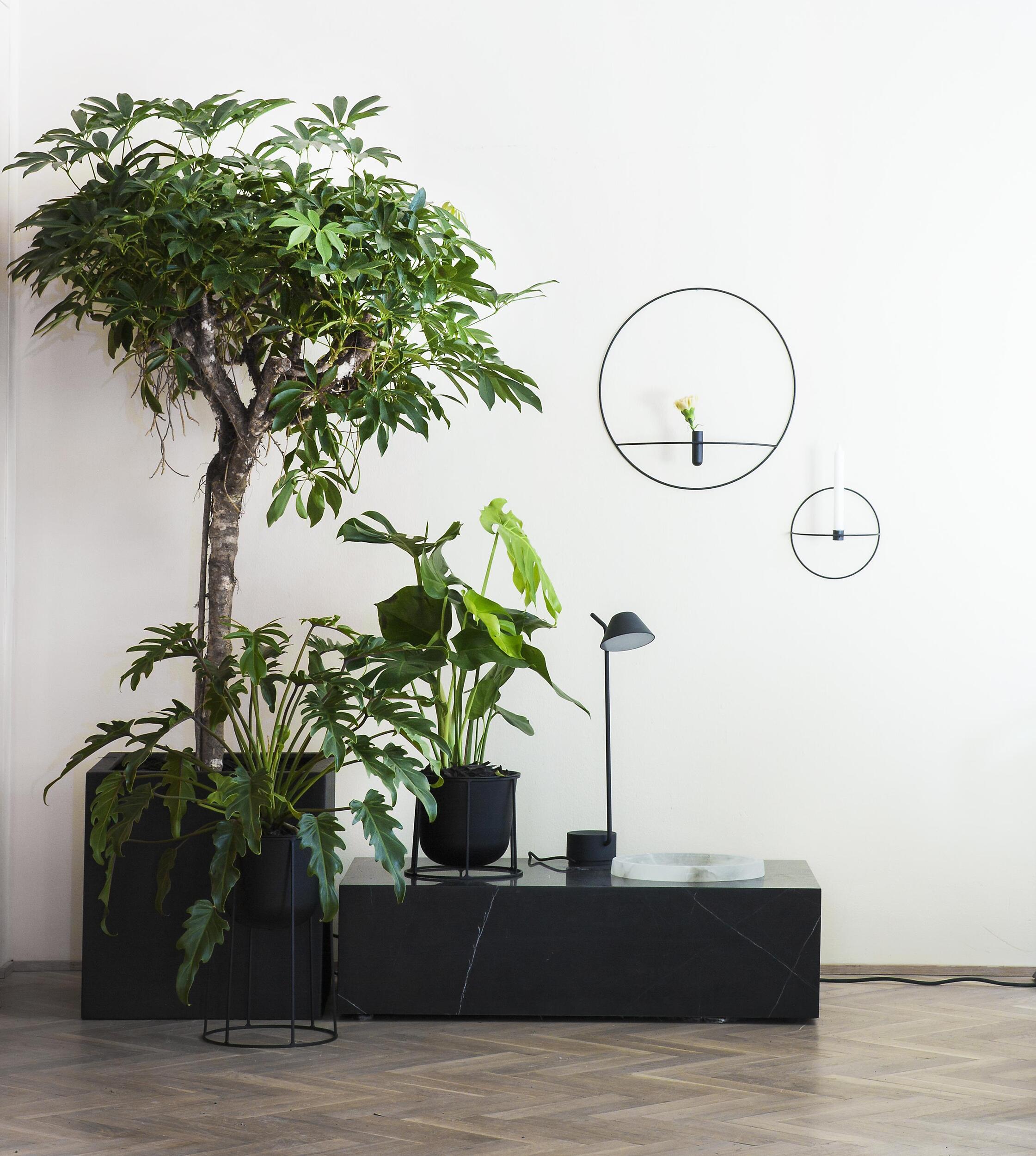 Stolik boczny Plinth Grey Galaxy 40 x 40 cm - Audo Copenhagen | FF