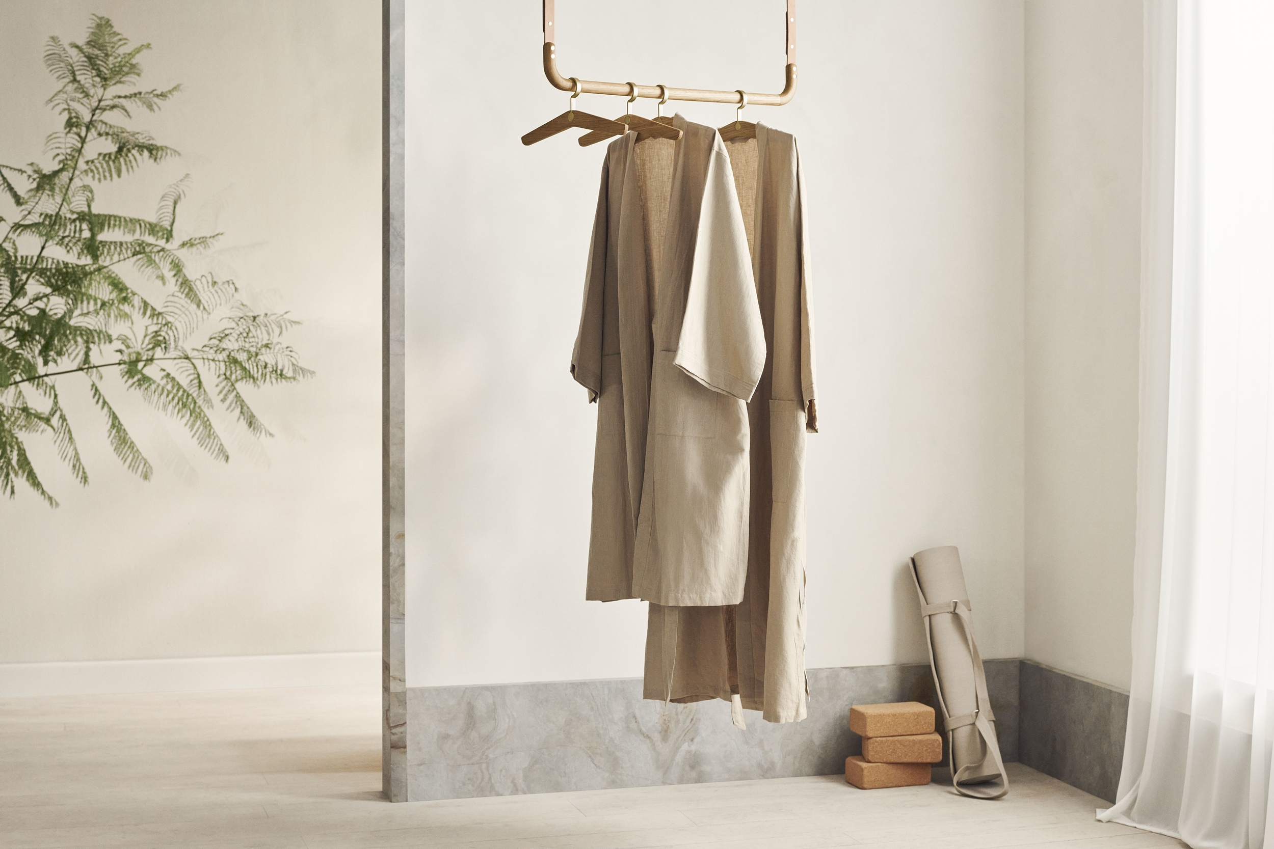 Trapeze Ceiling hanger - Bolia 04-121-01_6788588 | FormAdore