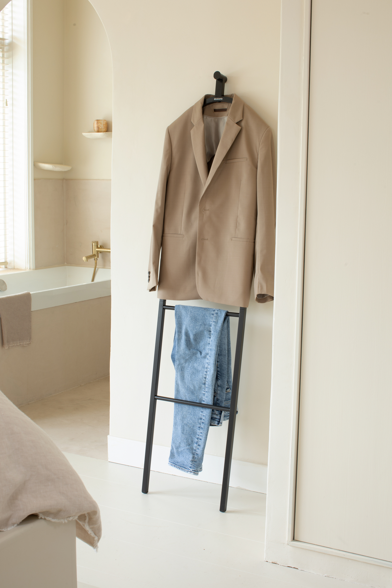 Wieszak stojący Linn Dressboy - Brabantia 229886 | Fabryka Form