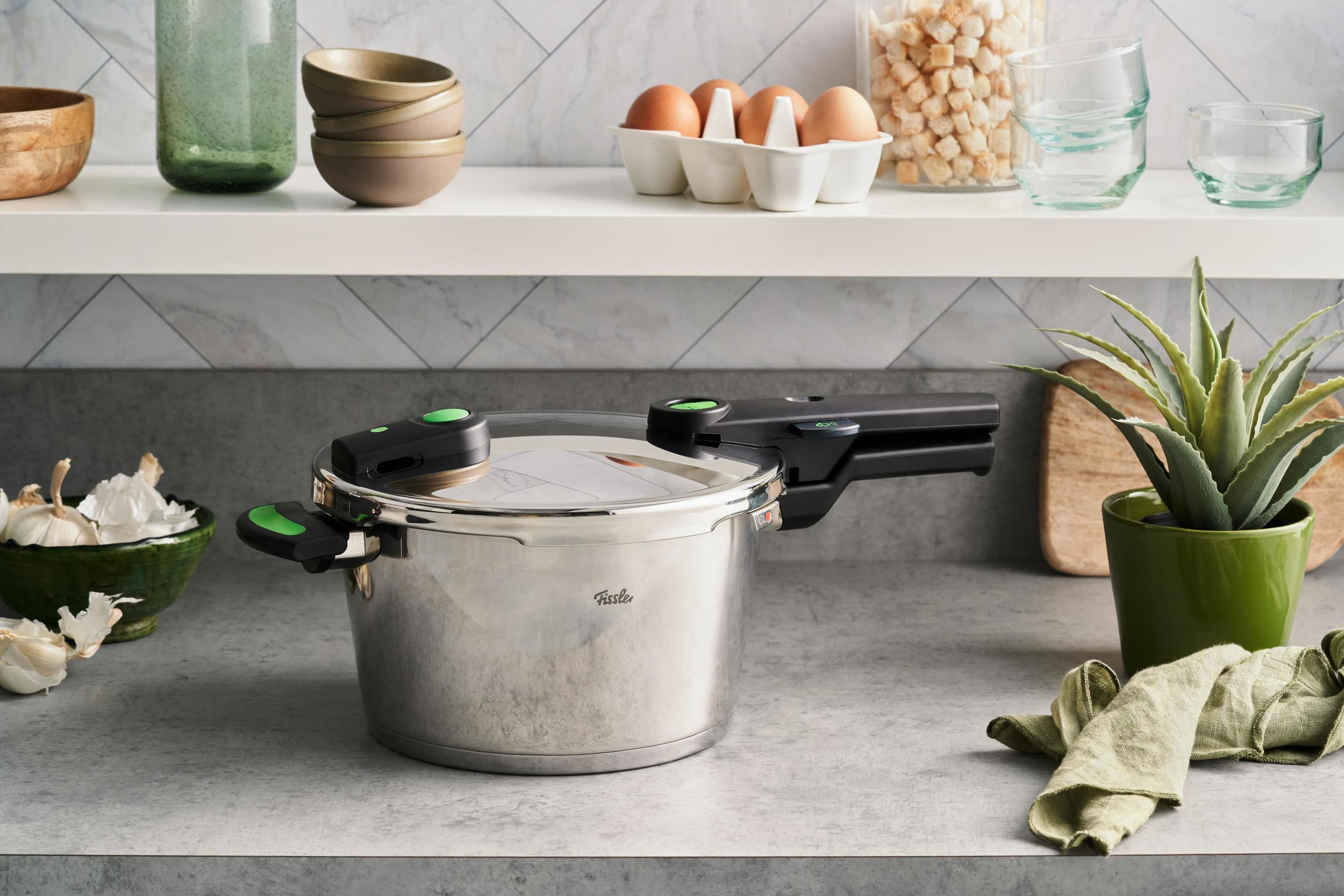Vitaquick Green Pressure cooker - Fissler 600-350-04-070/0 | FA