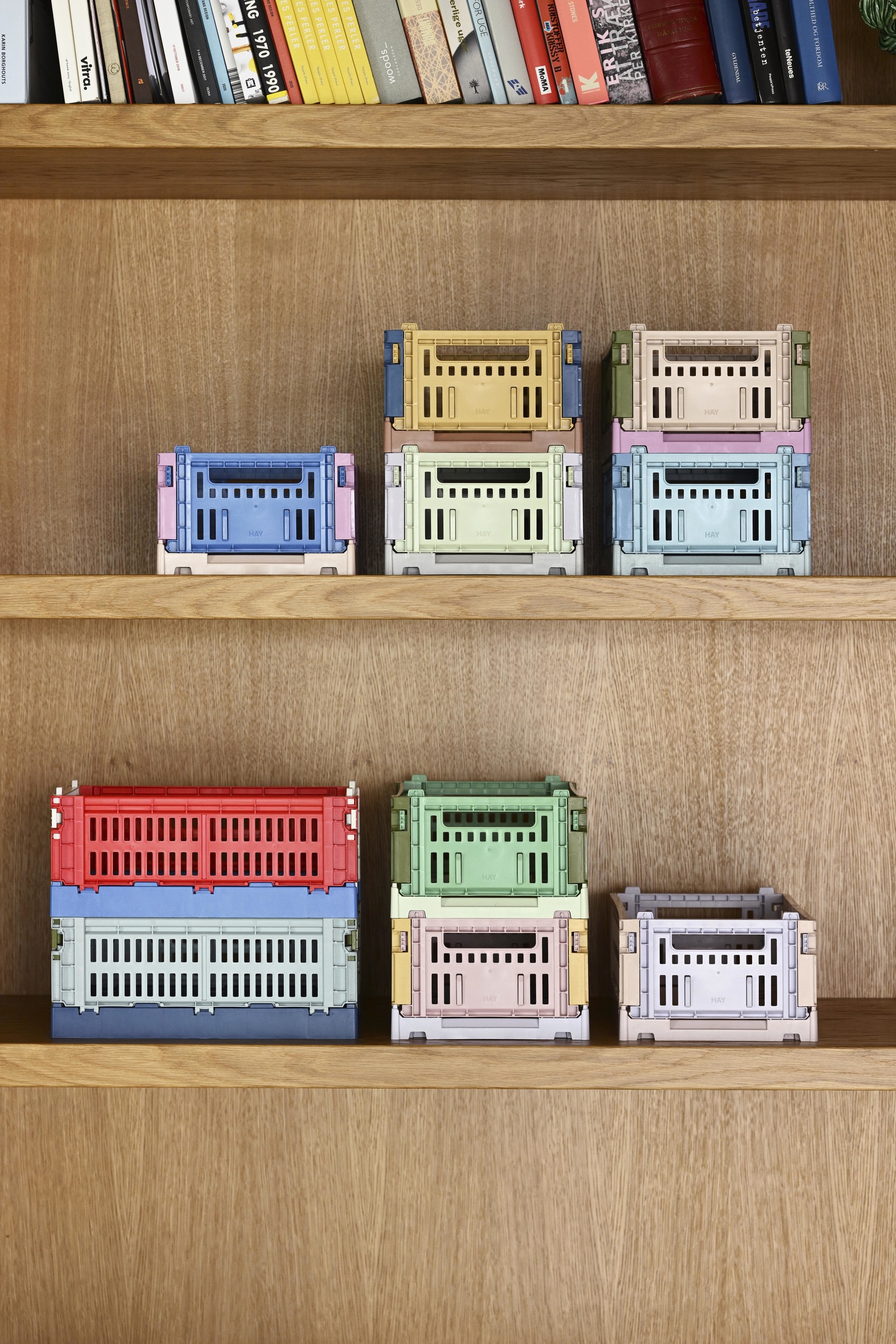 Skrzynka Colour Crate Mix M - Hay AB664-A602-AH15 | Fabryka Form