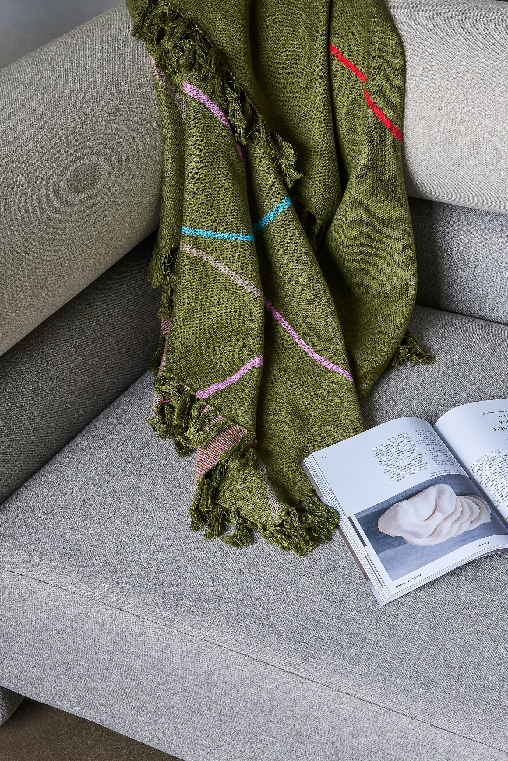 Sofa Vera szara - Hübsch 021916 | Fabryka Form