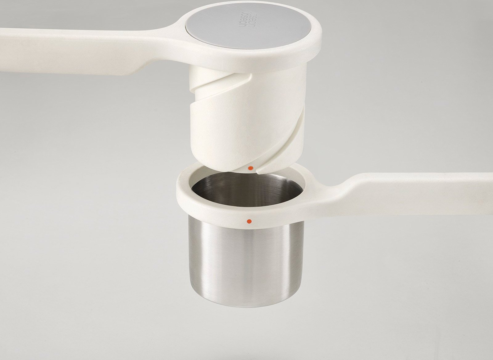 Helix Vegetable press - Joseph Joseph 20100 | FormAdore