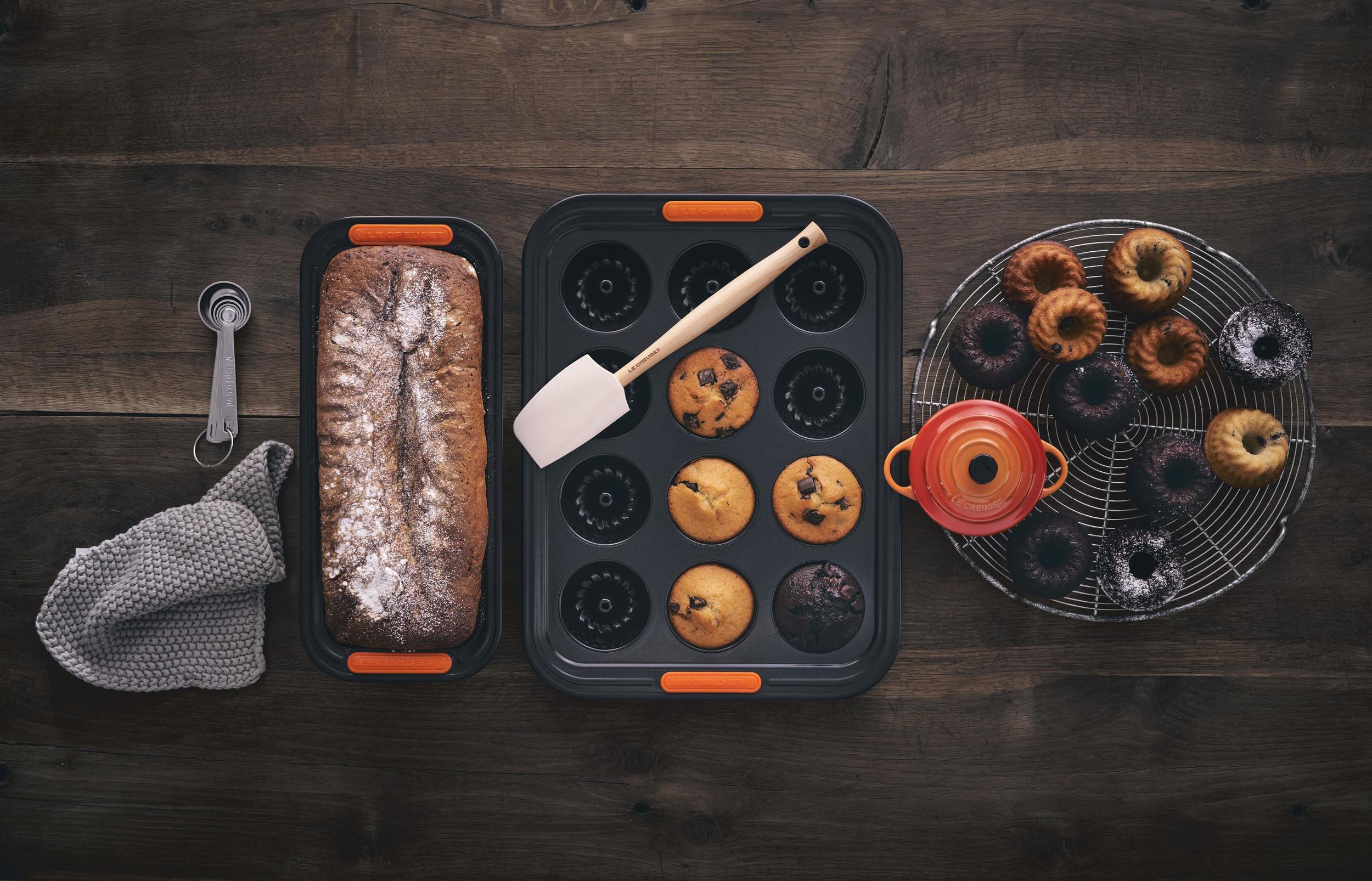 Le creuset baking tray store