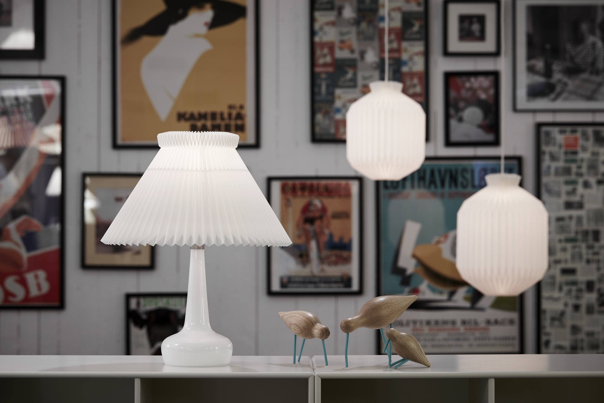 Lampa stołowa Classic 311 biała szklana - Le Klint 311W | FF