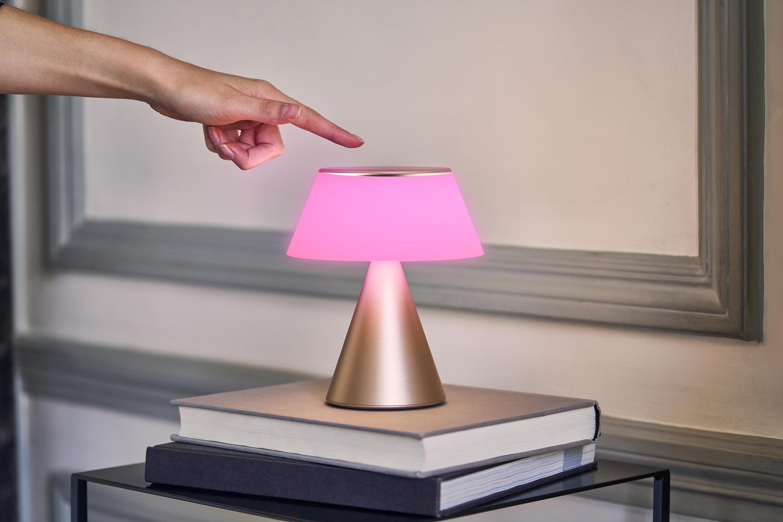 Lampa LED Luma L - Lexon LH97MD, Manuela Simonelli & Andrea Quaglio