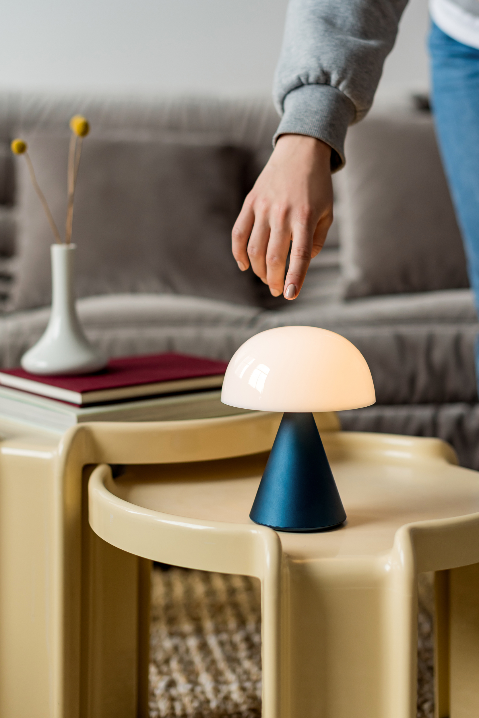 Lampa LED Mina L ciemnoczerwona - Lexon LH65DR | Fabryka Form