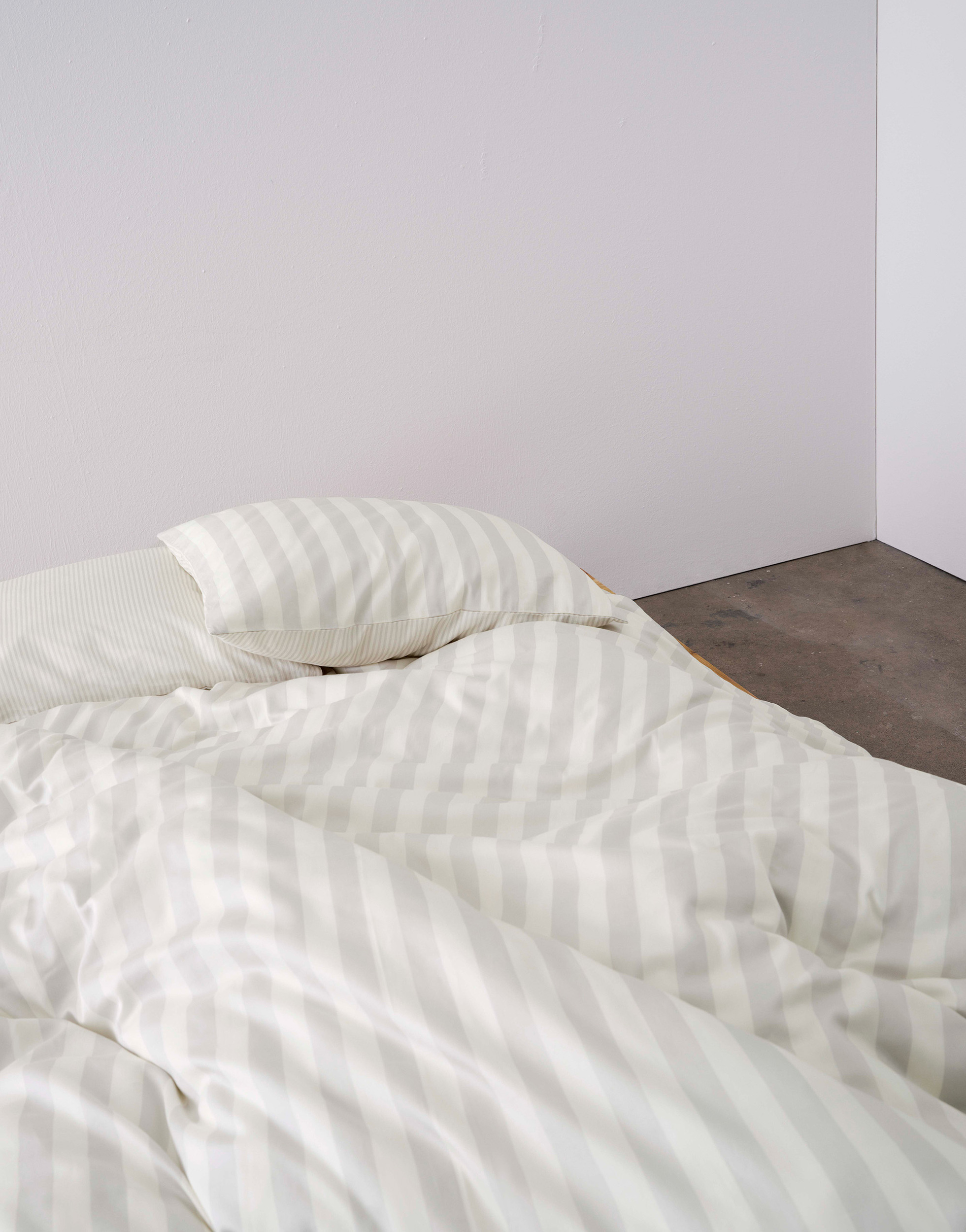 Classic Stripe Bedding gray-beige - Marc O'Polo 101816-194-01 | FA