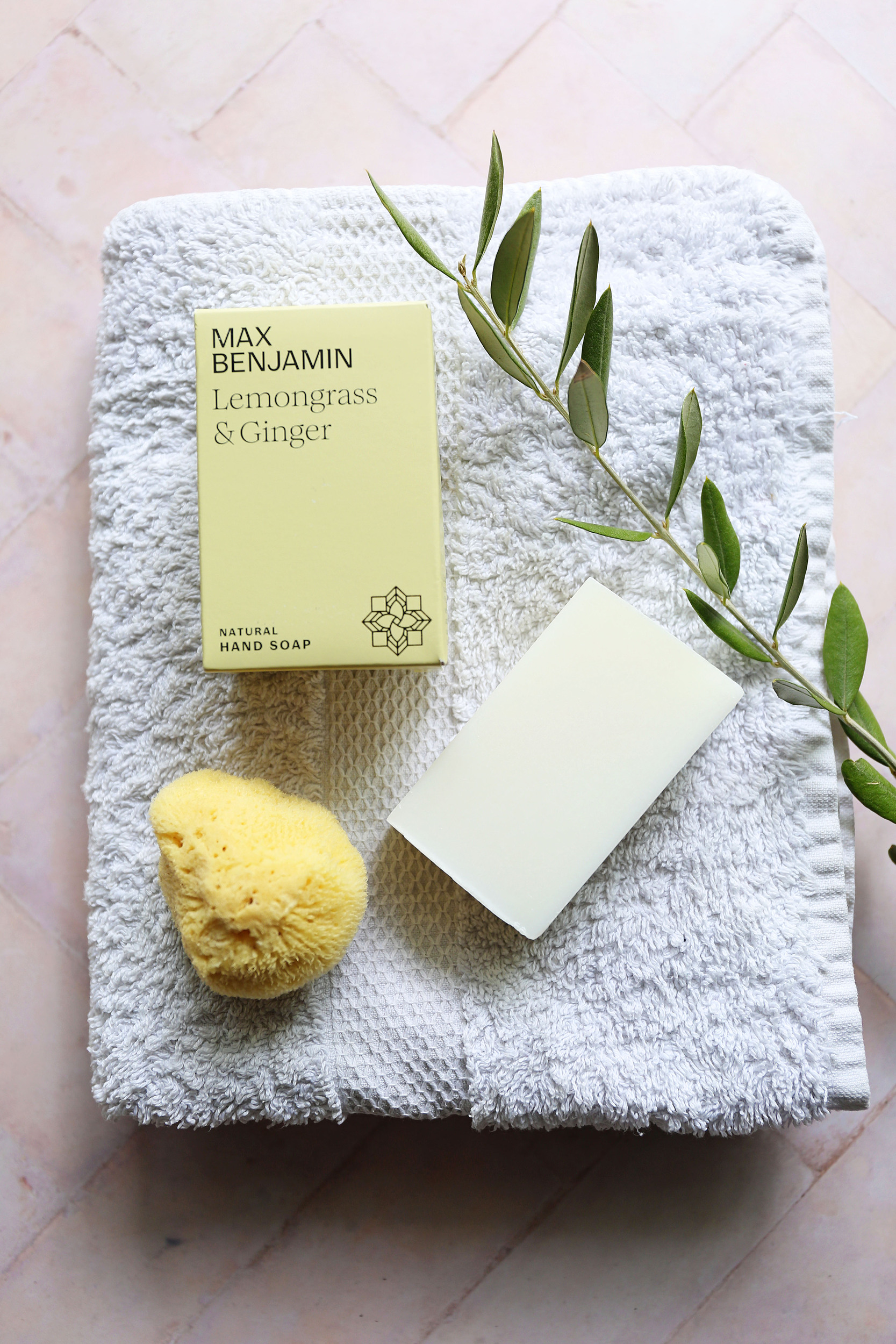 Max Benjamin Bar of soap - RB-SP01 | FormAdore