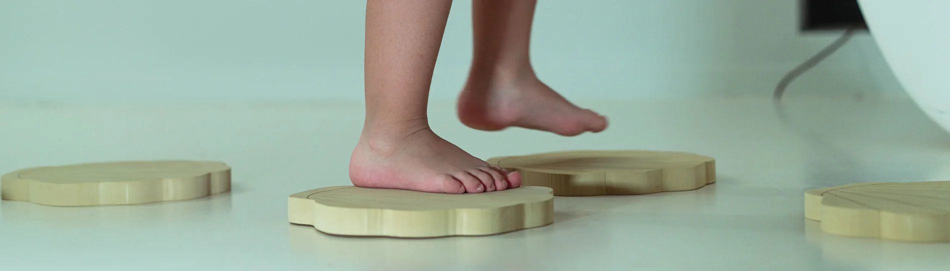 Stepping Bewegungsspielzeug 5 El. - Moes MOES028 | FormAdore