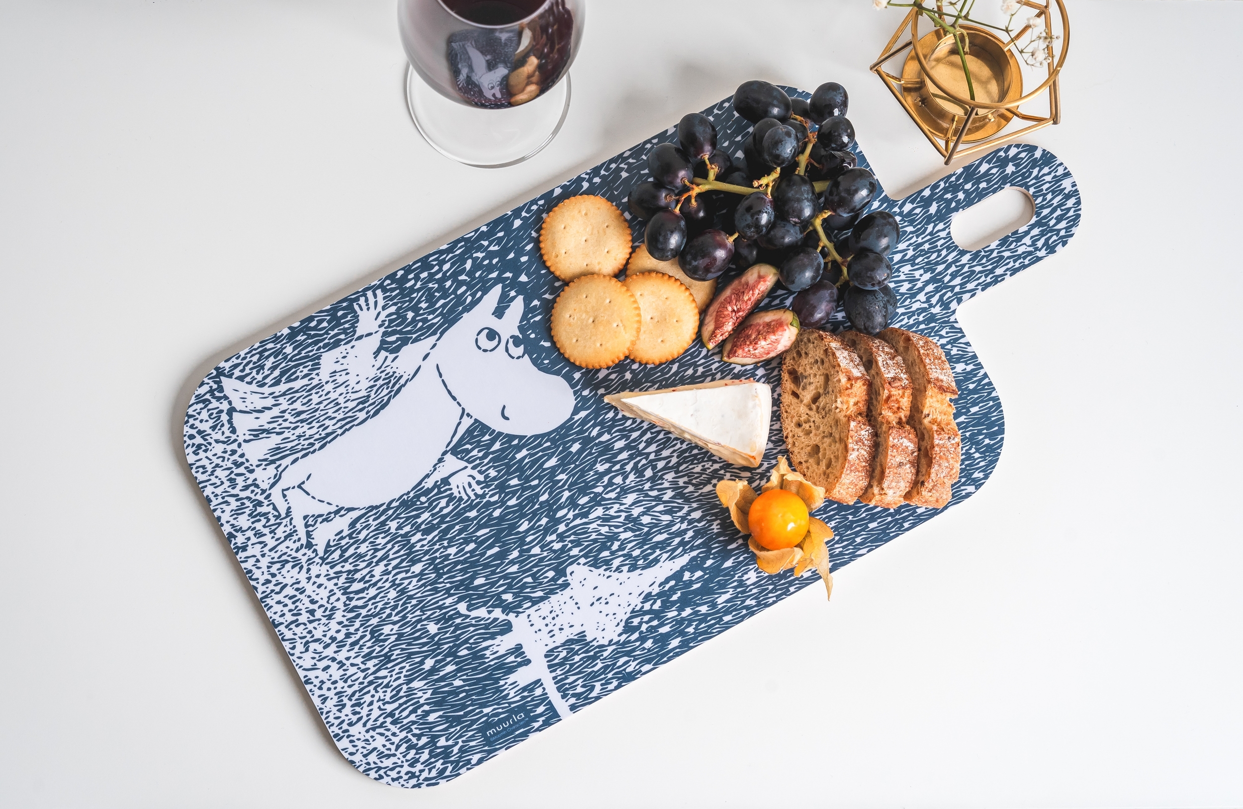 Muurla Cutting and serving board 23 x 44 cm Moomins Celebration