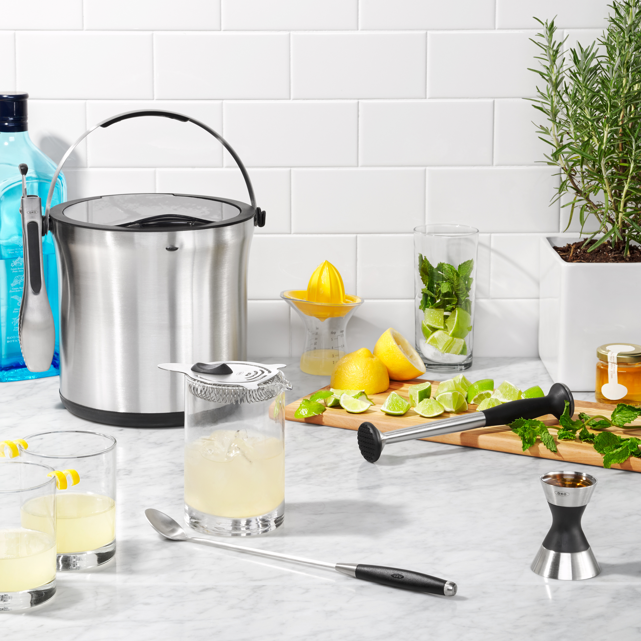 Wiaderko na lód Good Grips ze szczypcami - Oxo O-3107300 | FF