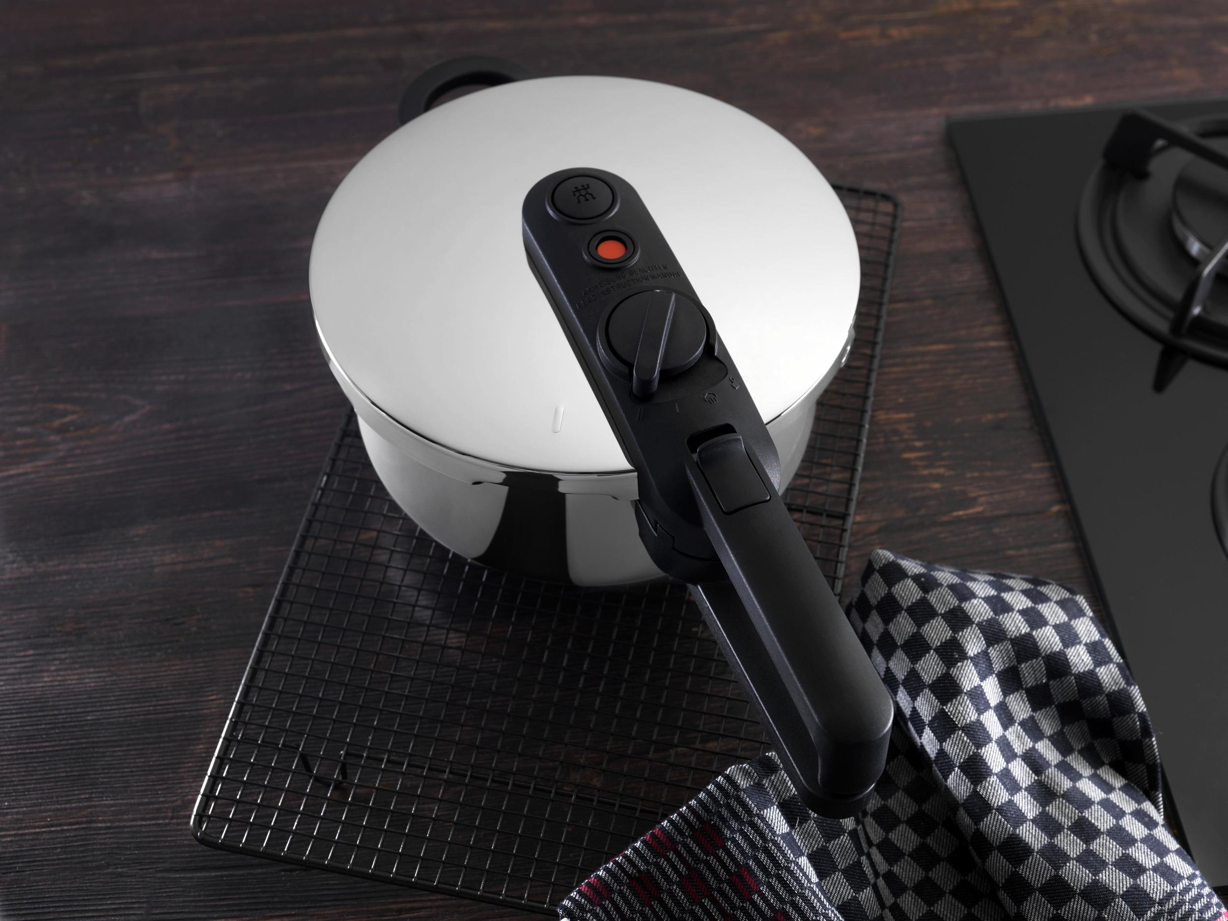 Ecoquick II Pressure cooker - Zwilling 64243-422-0 | FormAdore